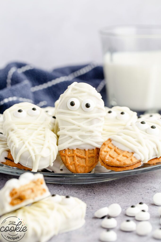 Easy Nutter Butter Mummies - Fun Cookie Recipes