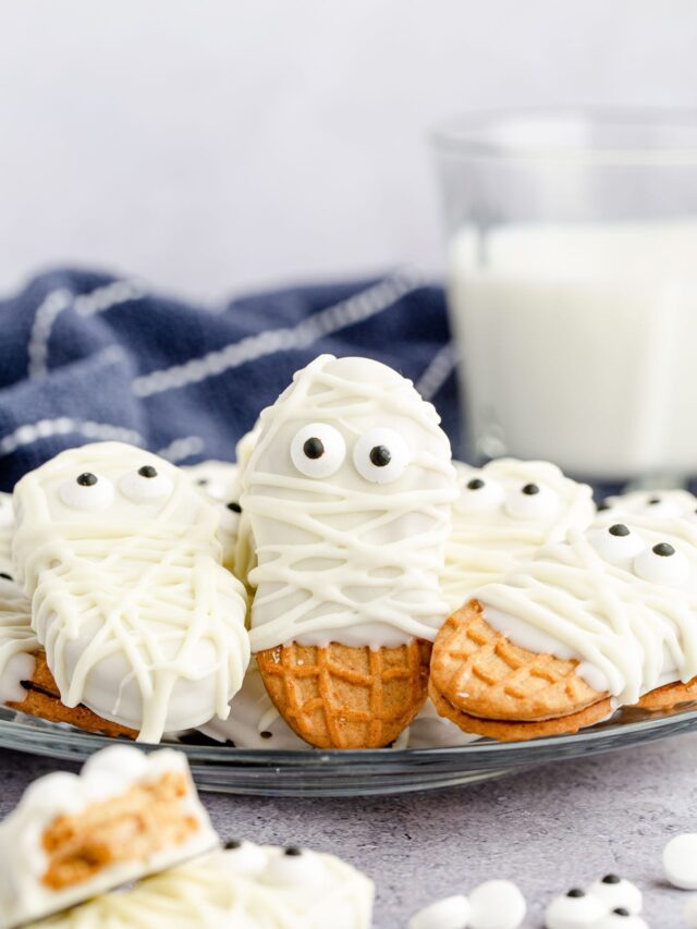 Easy Nutter Butter Mummies - Fun Cookie Recipes