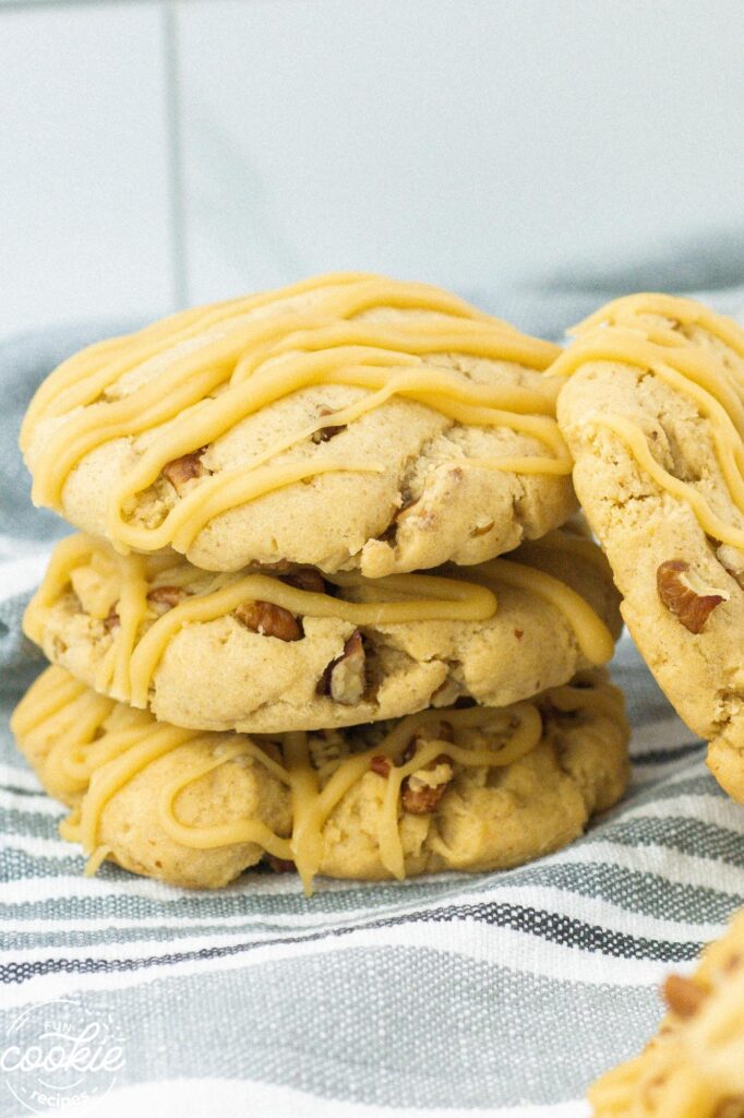Easy Maple Pecan Cookies Recipe - Fun Cookie Recipes