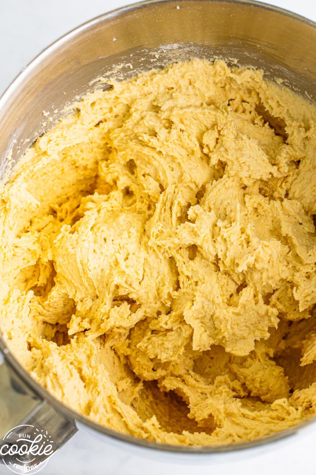 Crumbl Vanilla Crumb Cake With Golden Oreo - Fun Cookie Recipes